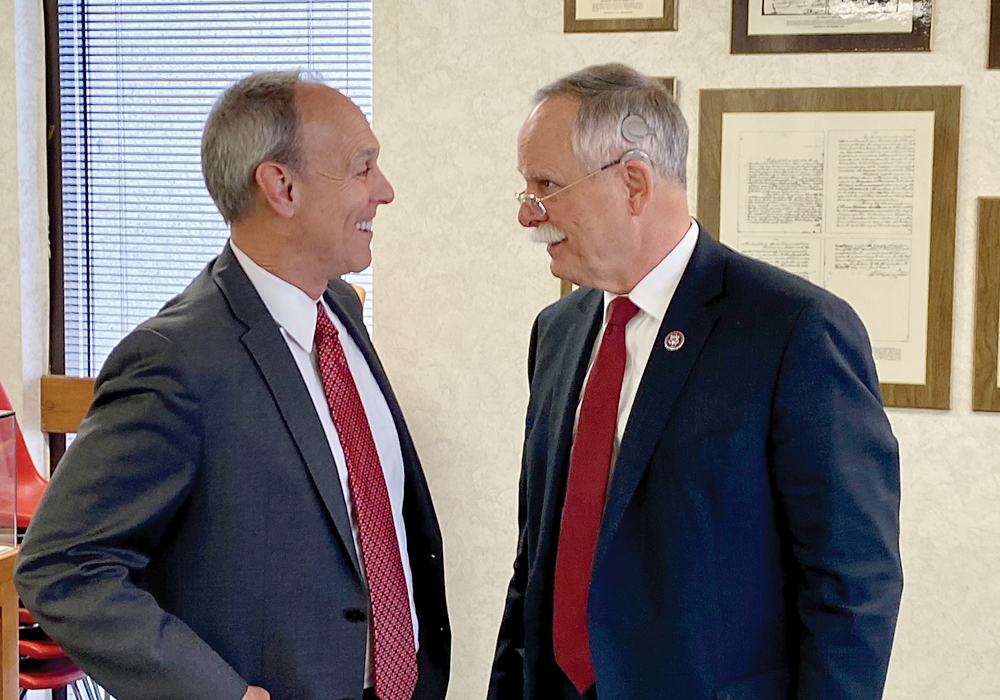 State, local officials discuss broadband with McKinley | News, Sports ...